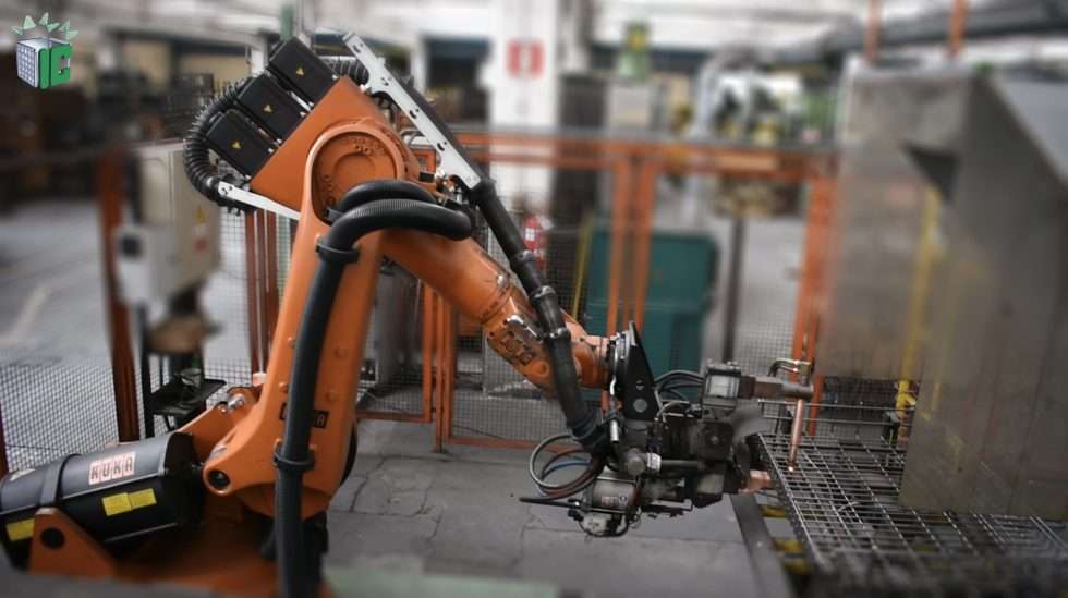 Pointage ou soudage ? Comment construire un conteneur industriel en métal
